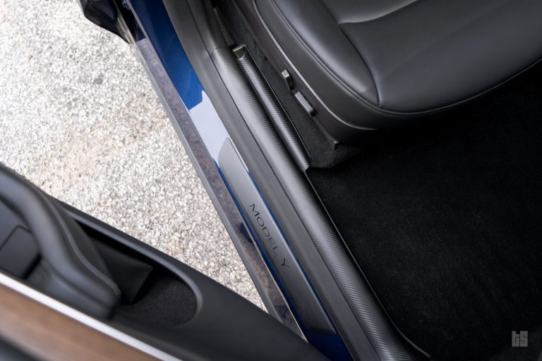 Model Y Doors & Trunk Sill Guards – Carbon Fiber - Tesloid Canada